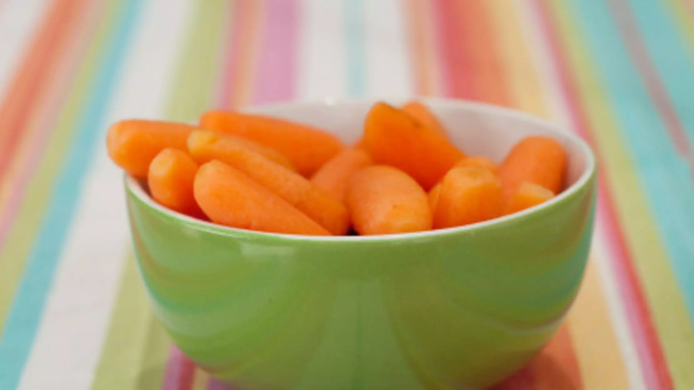 Από πού προέρχονται τα μωρά καρότα;