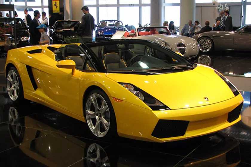 Lamborghini przypomina 1500 Gallardów
